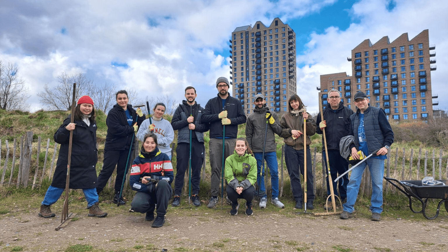 Bloomberg volunteers support nature with TCV at The Paddock